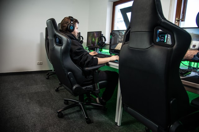 10 Best Gaming Chairs For Streamers In 2023 - Get On Stream